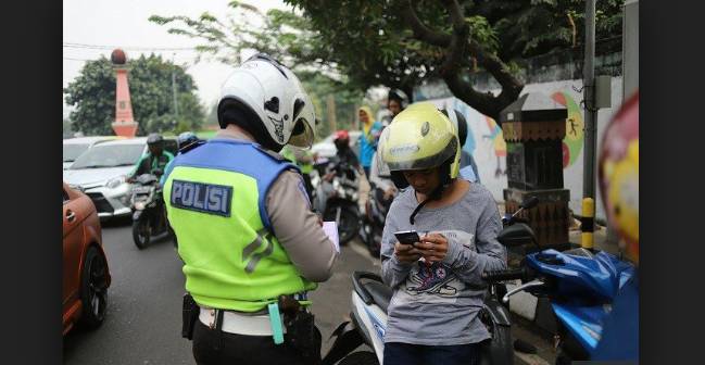 Penting..!!! Ciri Operasian Polisi Resmi Dan Tidak Resmi